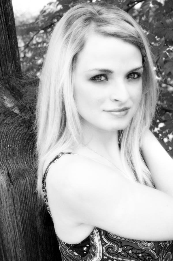 Mandi Ward's Instagram, Twitter & Facebook on IDCrawl